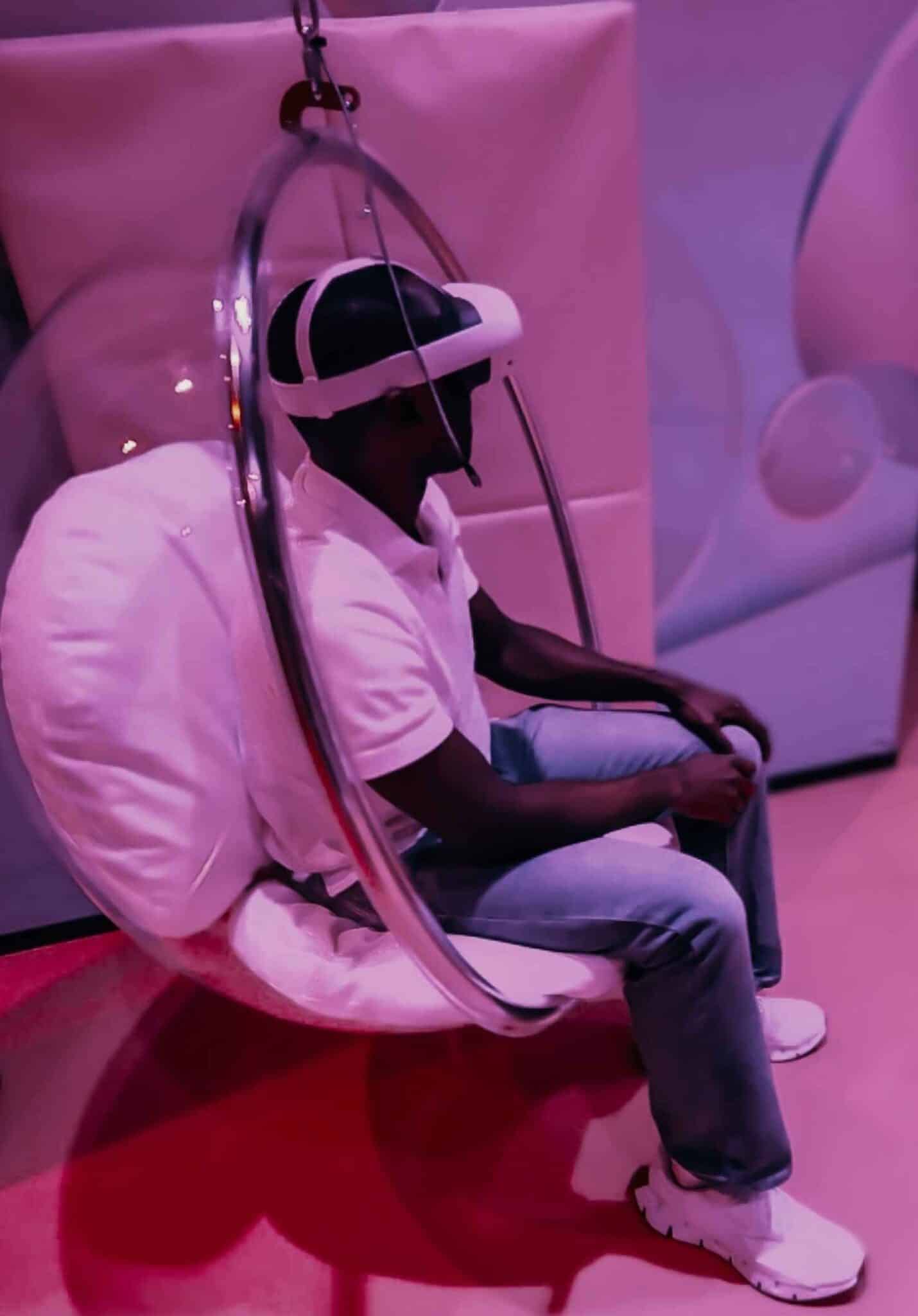 Bubble Planet Dallas Review: What Is It REALLY Like Inside? - Afrostylicity